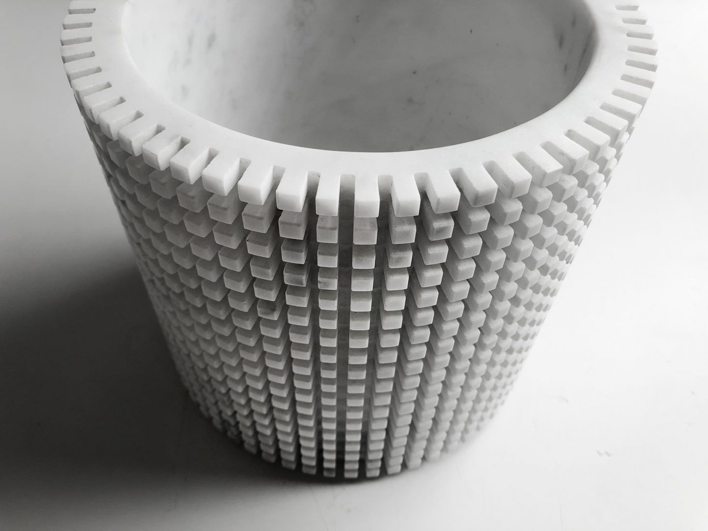 Pixel Bianco Carrara Vases